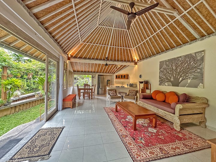 Waterfall Cottage-peaceful Ubud 2br Private Garden - Ubud