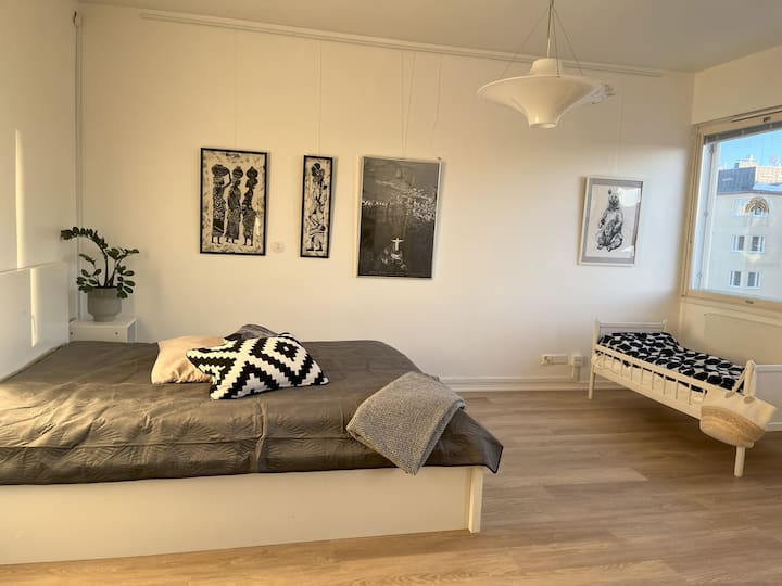 Charming Top Fl 3-bedroom Condo - Helsinki