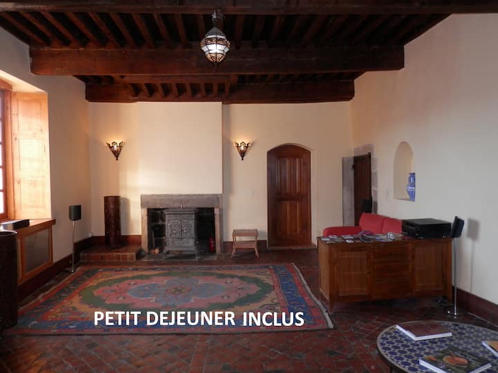 Entrée Privée Contre La Cathédrale - Le Puy-en-Velay