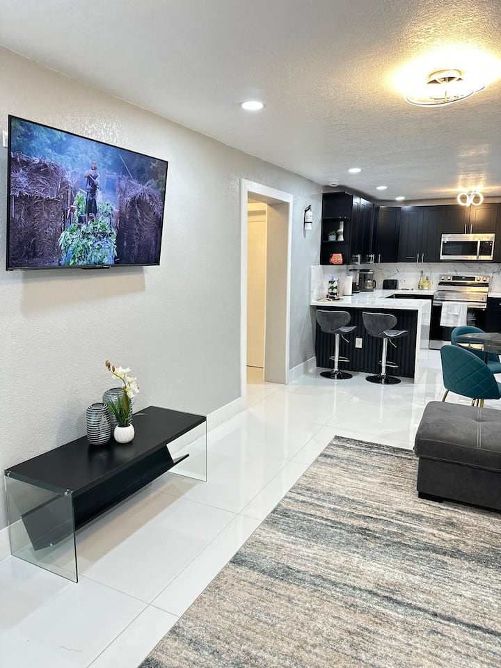 Cottage Of Joy - Miami, FL