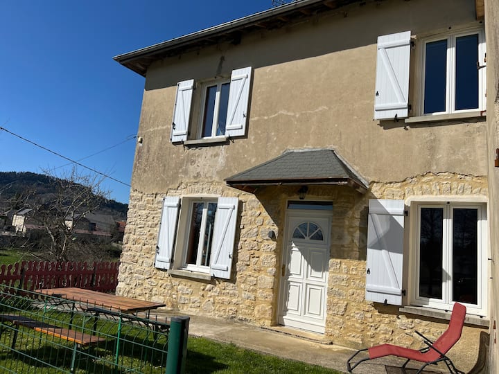 Maison Village Calme/chaleureuse - Hauteville-Lompnes