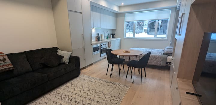 Slope Side Ground-floor Studio - Rossland