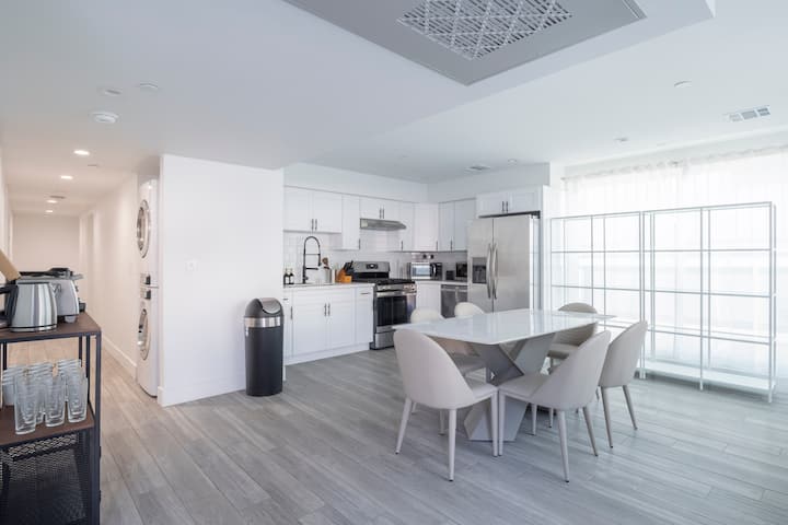 Private Room & Bathroom | 5m To Usc, Downtown La - Los Angeles, CA