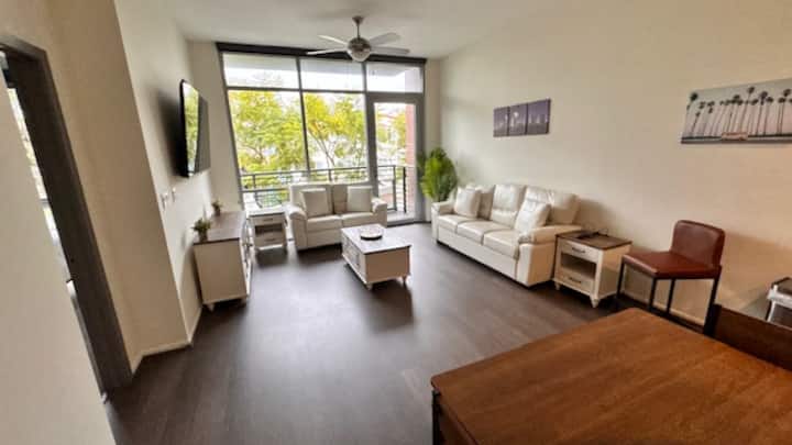 2bed/2bath In The Heart Of Little Italy - San Diego Airport (SAN)