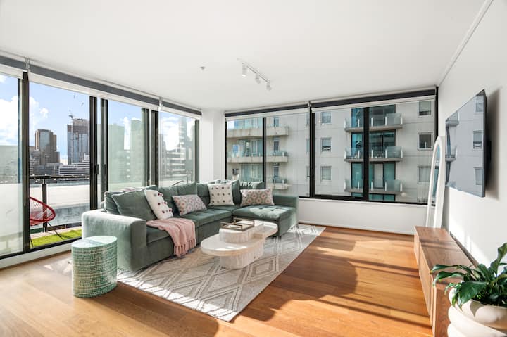 Southbank 3br/2ba |Gym & Pool Steps From Transport - St Kilda