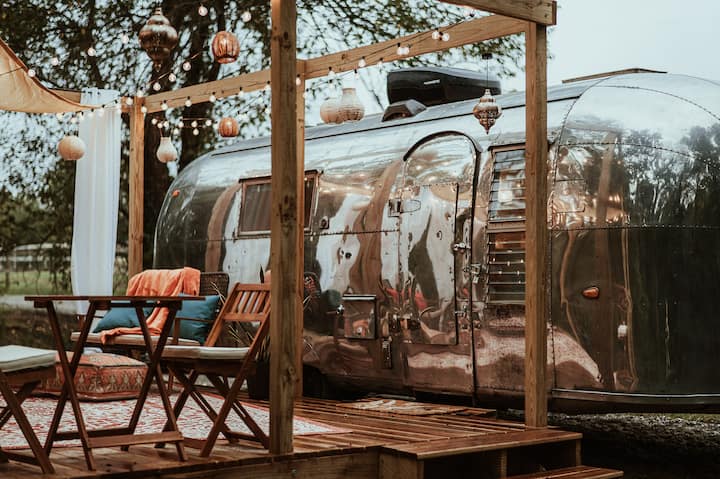 Airstream Glamping With Nature & Wifi! - Kansas
