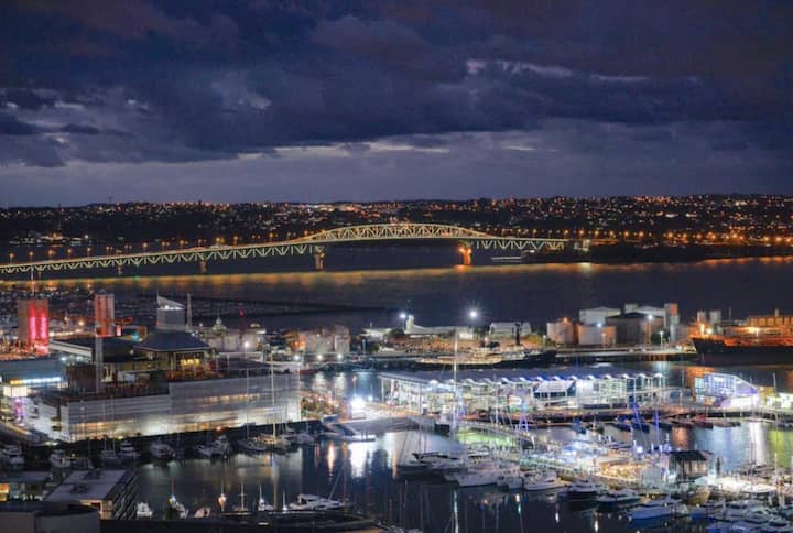Stunning Sea View And Harbour View 2 Bedroom Apt - Auckland