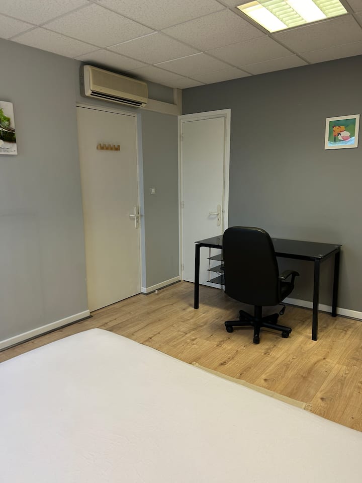 A Studio In A Residence - Thionville