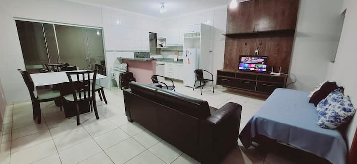 Casa - 3 Quartos E 2 Banheiros - Campo Grande