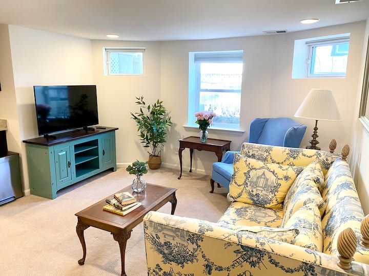 Charming Brookland Retreat - Washington, DC