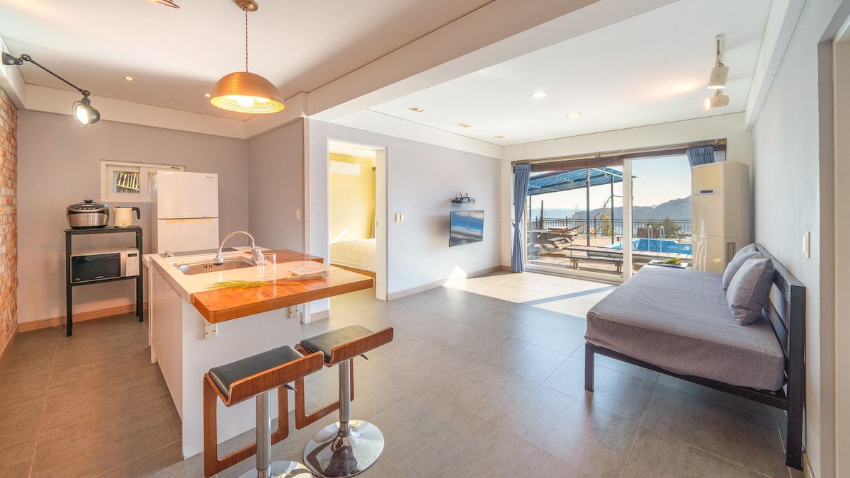 Namhae-gun/Famille/Vue sur la mer/Barbecue/Piscine # 35046 - Maisons à ...