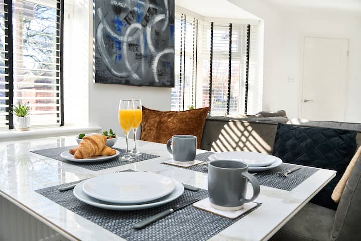 City Escape: Parking, Workspace, Fast Wifi, Centre - Manchester