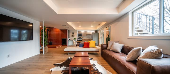 High Point Hideaway - Peoria, IL