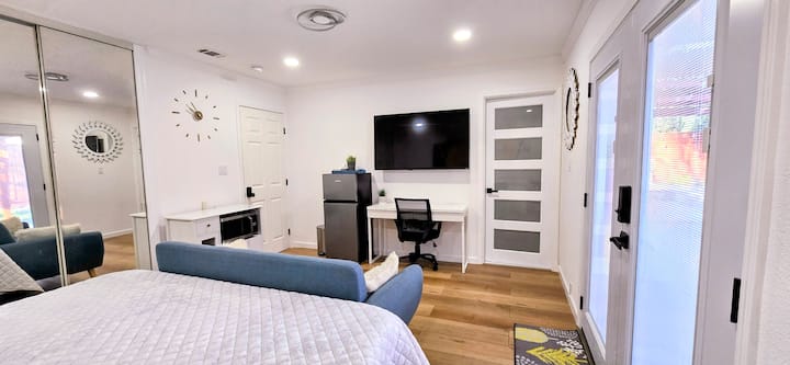 King Bed And Bath, Your Cozy Retreat! - Pleasanton, CA