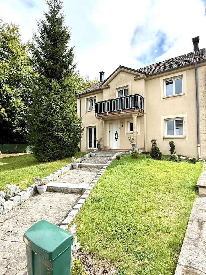 Forest Clervaux Castle - Vakantiehuis - Luxembourg - Luxembourg