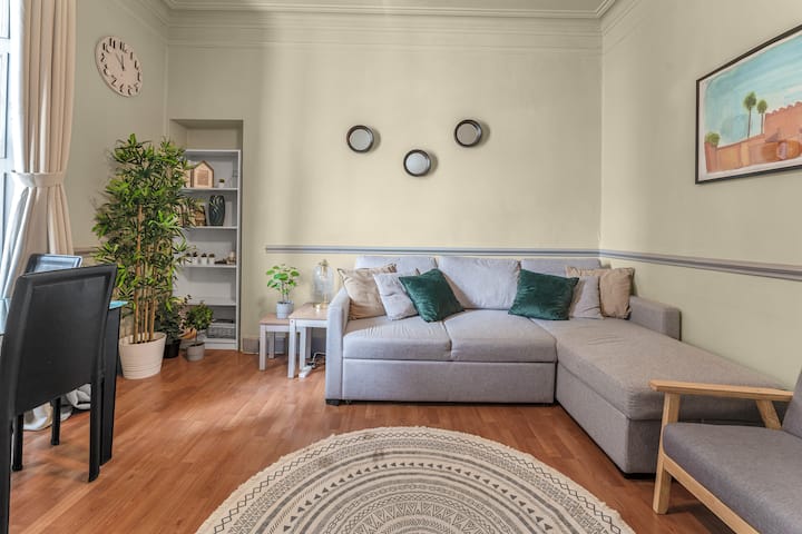 Central, Cozy 2br-1ba-haymarket - With Parking - Edinburgh
