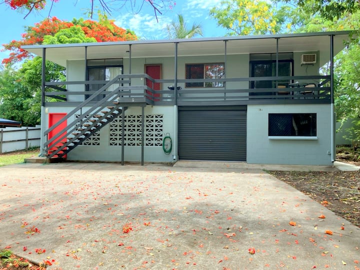 Red Door Cottage - Cooktown