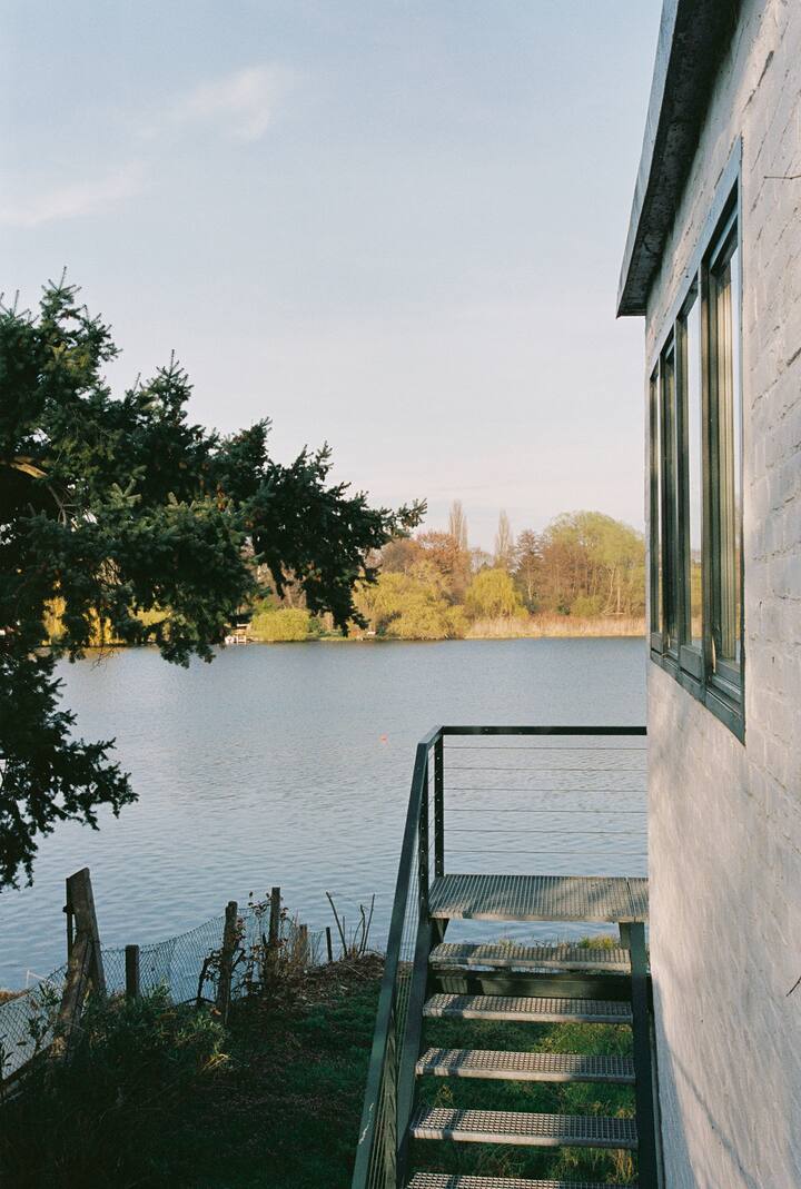 Bauhaus-wohnung Mit Terrasse Und Havel-blick - Werder
