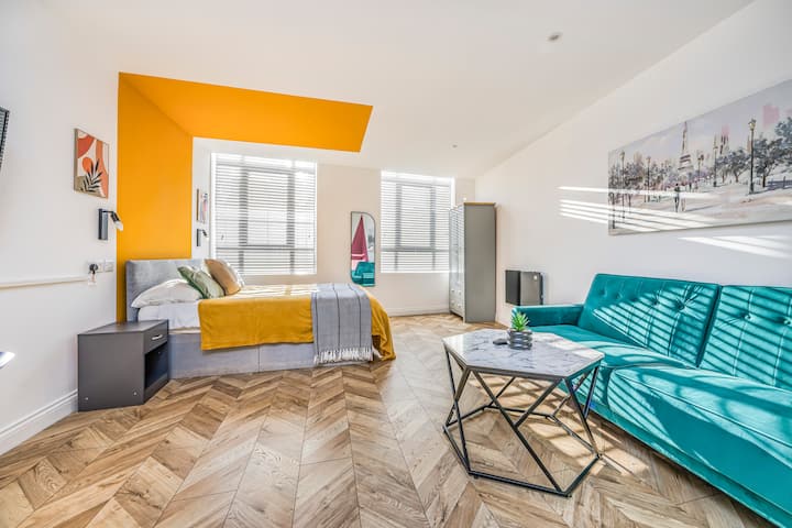 Central, Modern Studio Apartment - Portsmouth