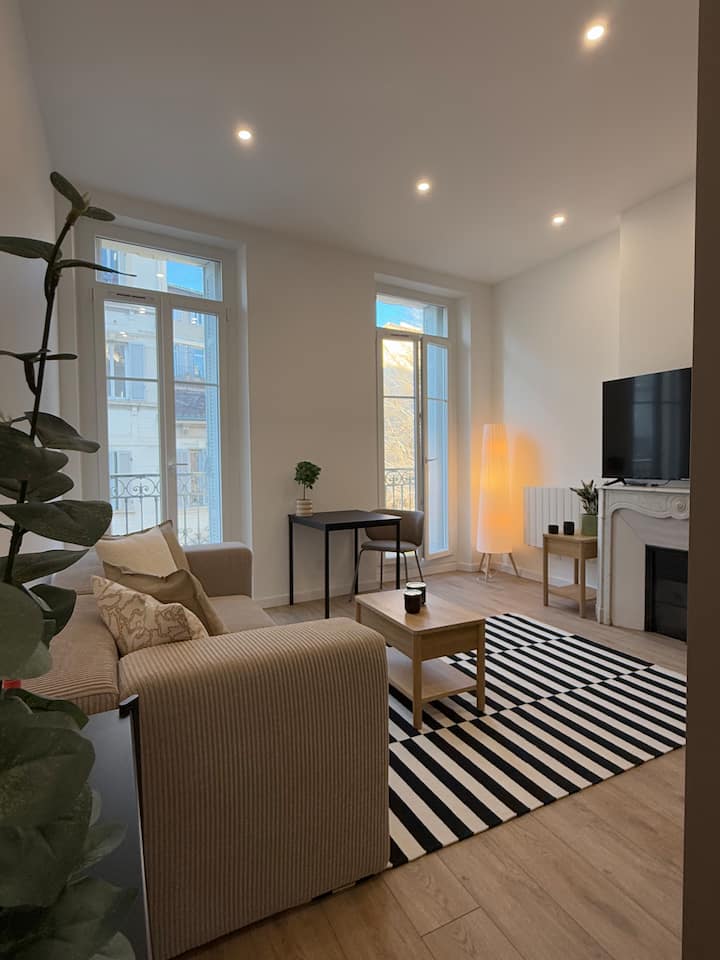 Rénové Haut De Gamme - Cinq Avenues, Tout à Pied - Marseille