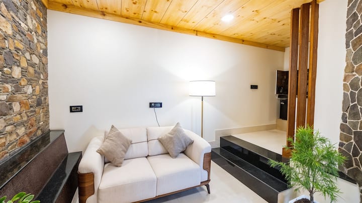 Crest 1br Lux Apartment |Wisteria Chalet|mussoorie - Mussoorie