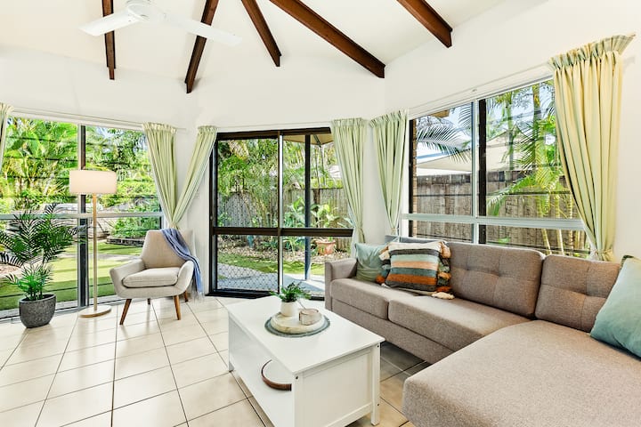 Green Cottage - Pet & Child Friendly - Trinity Beach