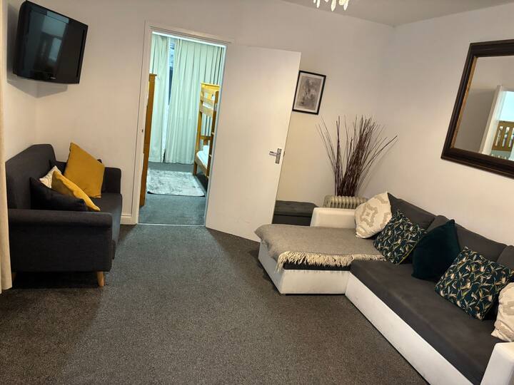 Beautiful & Spacious 2 Bed House For 10 People - Southbourne