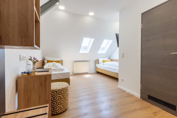 Twin Room - Chérisy Hotel - Fully Digital Hotel - Konstanz