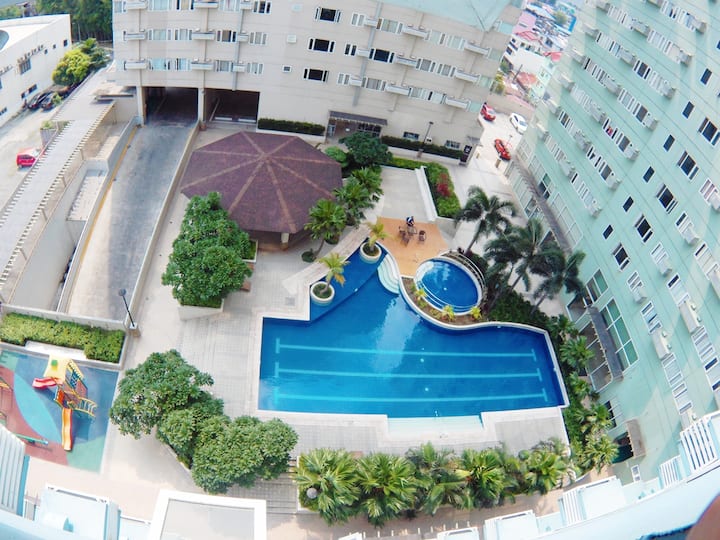 Entire Condo , Bgc Taguig City, Metro Manila - Taguig