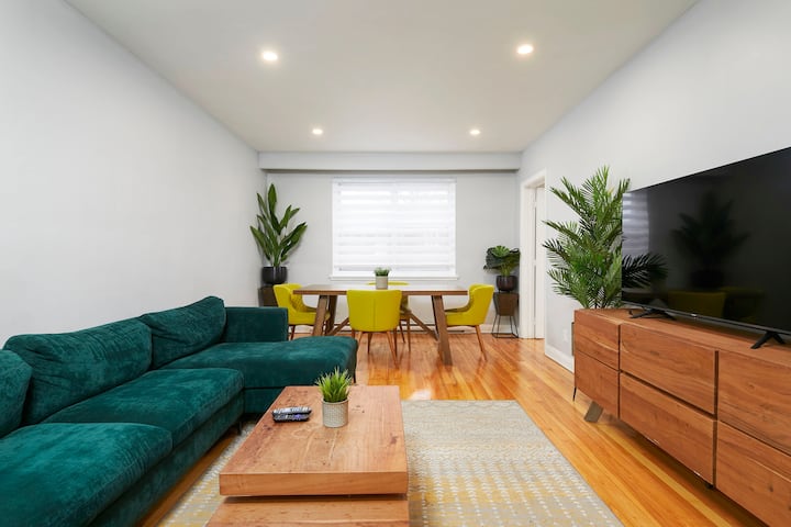 Modern Living – A Trendy 2br In Montreal - Lasalle