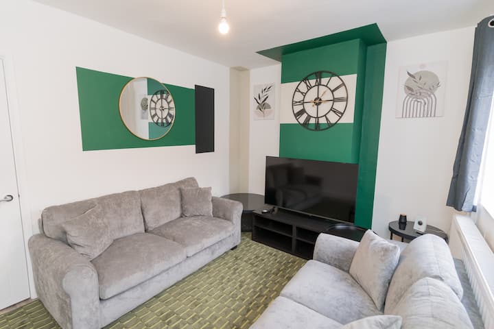 Perfect For Contractors + Families - Free Parking - Banbury
