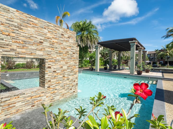 Mountain Panorama Cairns - 9 Pools,gym, & Bbq - Cairns