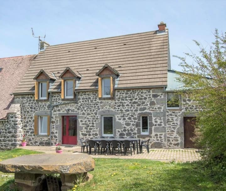 Gîte 15 Personnes La Ferme De La Beautourne - Chastreix
