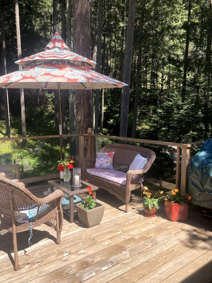 St Mary Lake House - Salt Spring Island