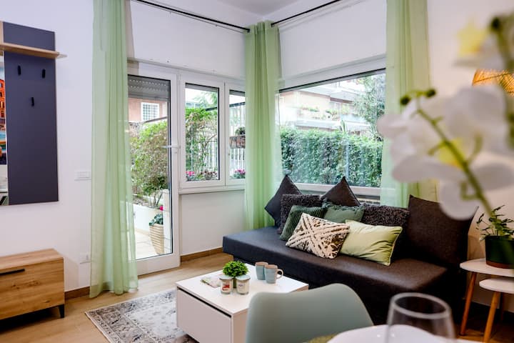 Cozy Suite With Private Patio In Vatican Appiano - Vatican City