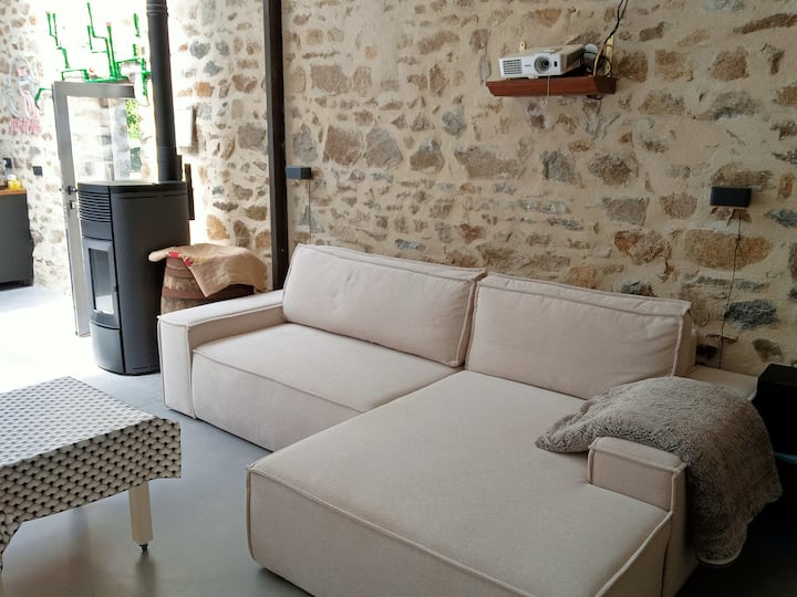 Superbe Grange Rénovée :  Sauna Et Vidéoprojecteur - Guéret