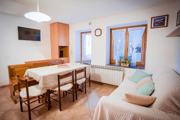 Casa Mauro Al Curlo - Chiesa in Valmalenco