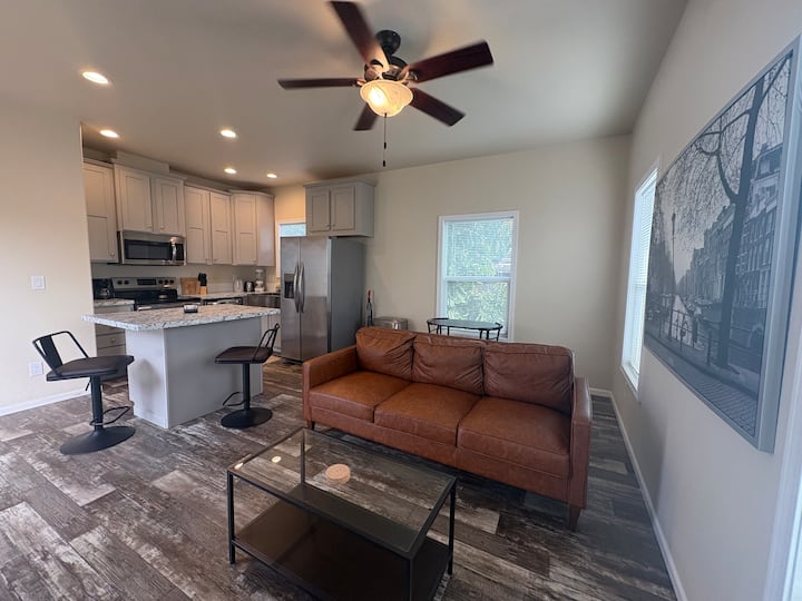 Bright 2br For Mid-term Stays - Fremont, CA