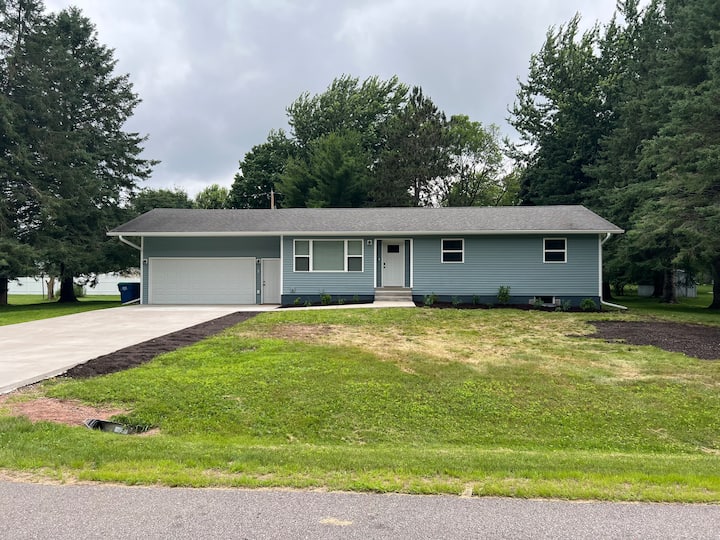 Three Bedroom House In Rib Mountain - Wausau, WI