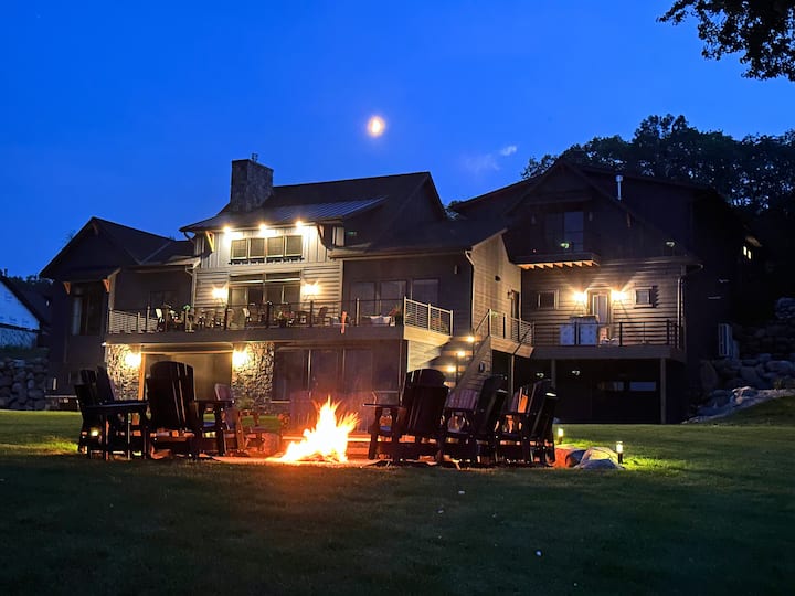 New Grand Home On Lake Miltona 12 Person Hot Tub - Carlos Creek Winery, Alexandria