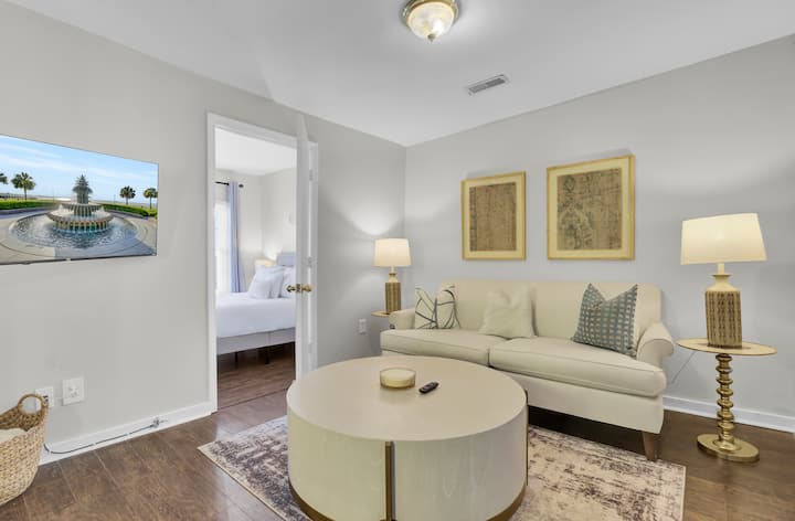 Office Space, Minutes To King St & Medical Centers - Charleston, SC