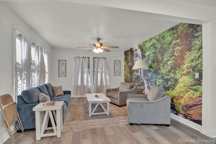 Down South House, Sleeps 6, 2 Big Br, 2 Full Ba - Shreveport
