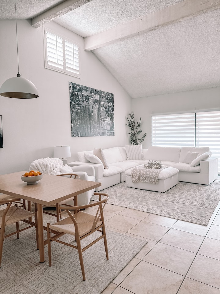 Newly Updated 2bed/bath Rental On Golf Course - Cathedral City, CA