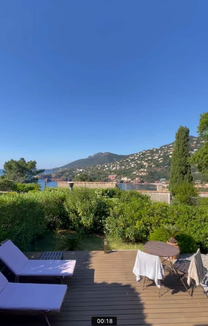 Villa Bord De Mer, Plages à Pied Avec Superbe Vue - Théoule-sur-Mer