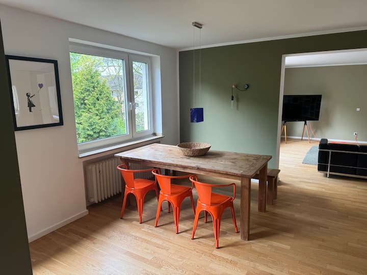 Stylische Und Sehr Luxuriöse Wohnung In Oberkassel - Düsseldorf