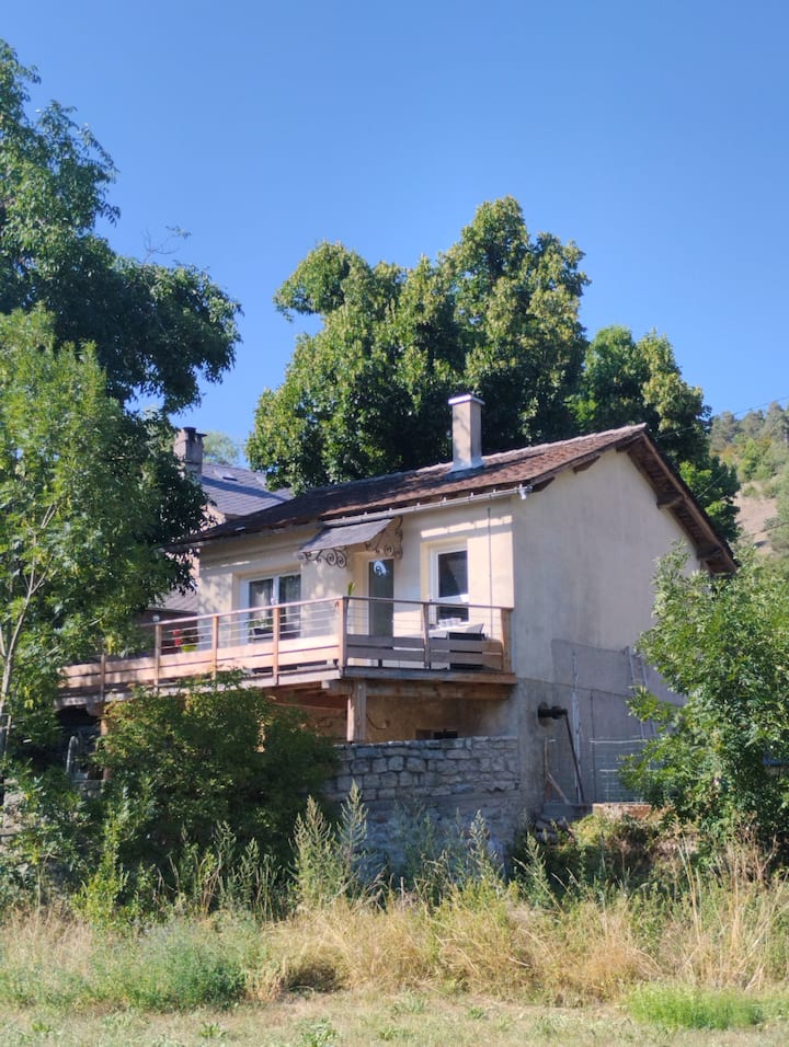 Maison Carrée Du Vieux Tilleul - Mont Aigoual