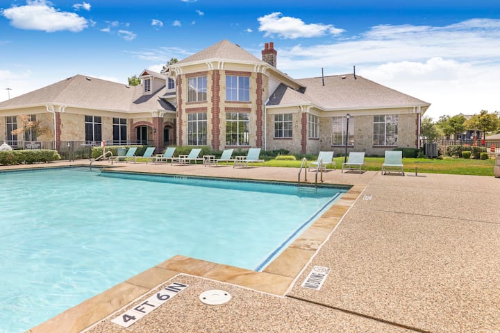 Polished Stay | 2br, 2ba | Pool Access - North Richland Hills, TX