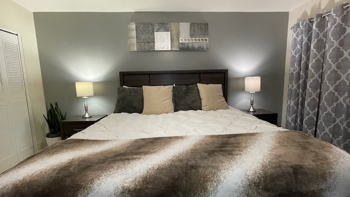 Family Home 3 Miles From Disneyland - Anaheim