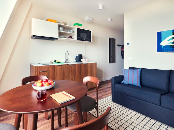 Numa | 1 Bedroom Apartment With Balcony & Sofa Bed - The Hague