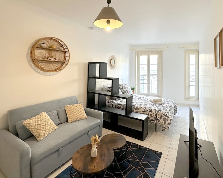 Au Pied Des Tours | Grand Studio Avec Wifi & Tv - La Rochelle